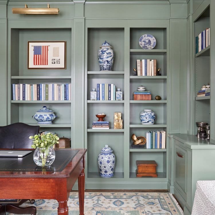 21 Stunning Paint Colors to Transform Your Bookshelves – Expert Picks
